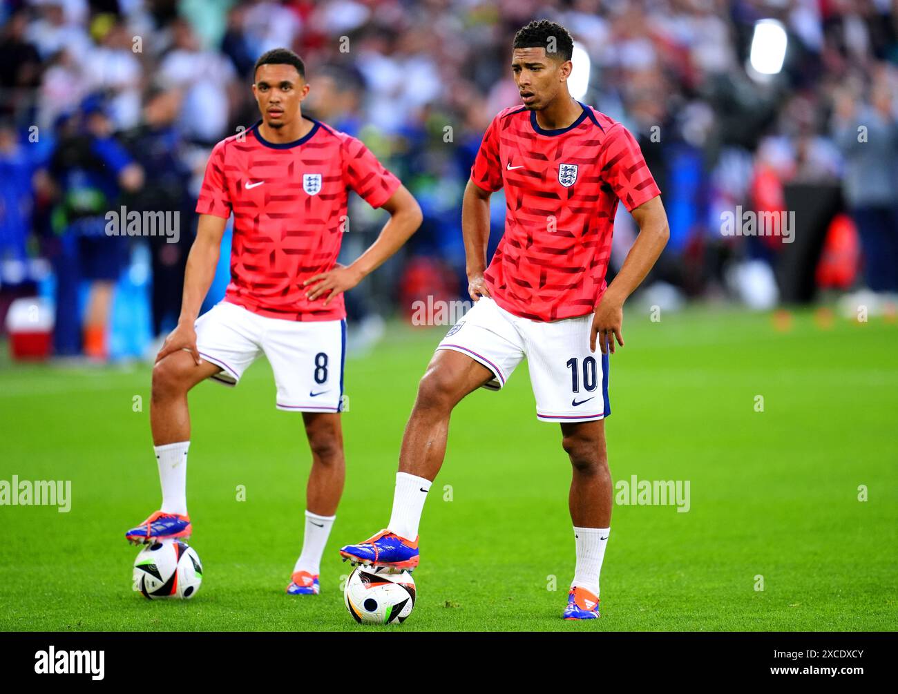 England's Trent Alexander-Arnold (left) and Jude Bellingham during the ...