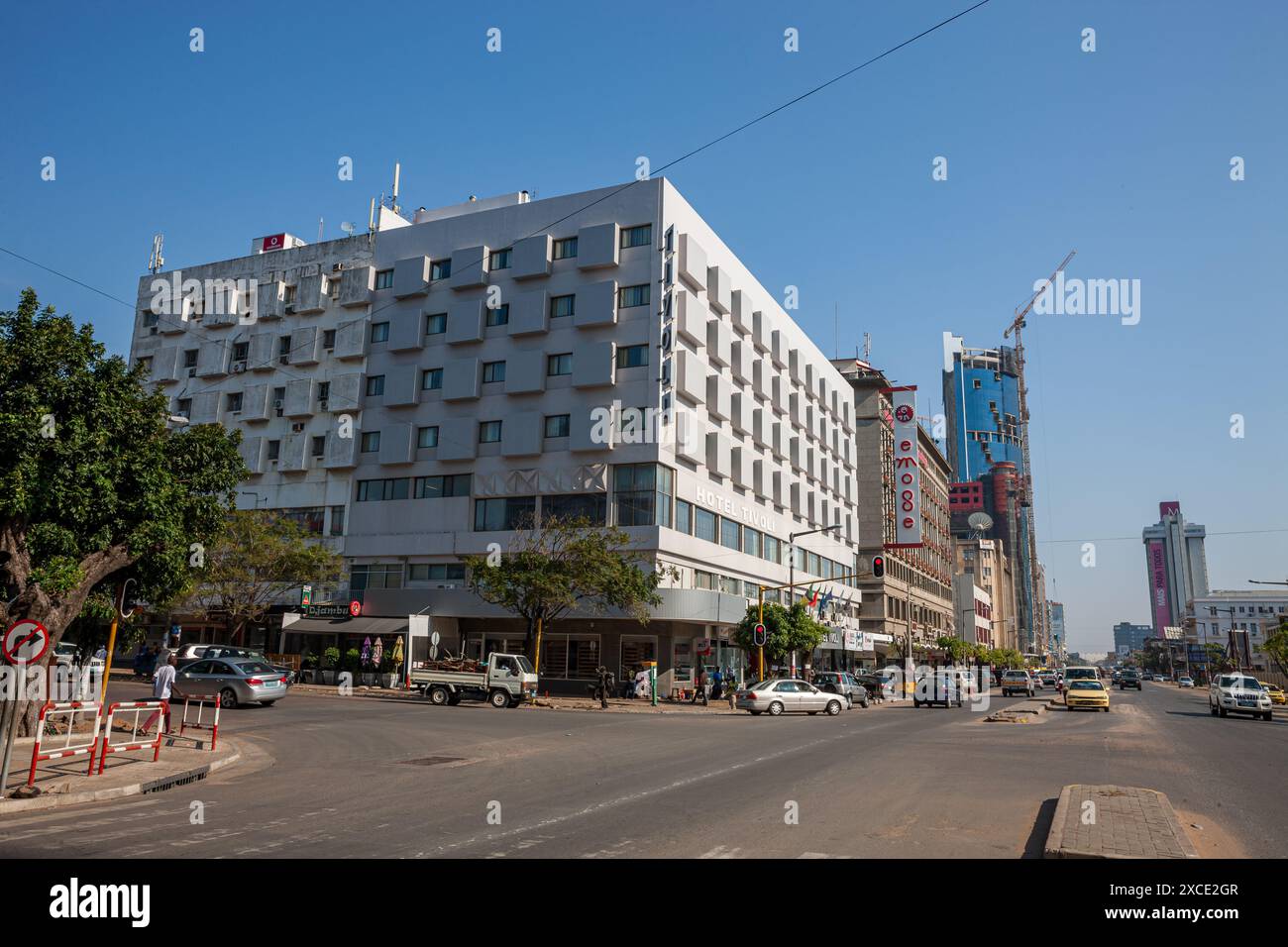 Mozambique, Maputo, Maputo Cidade, Baixa, Avenida 25 de Setembro Stock ...