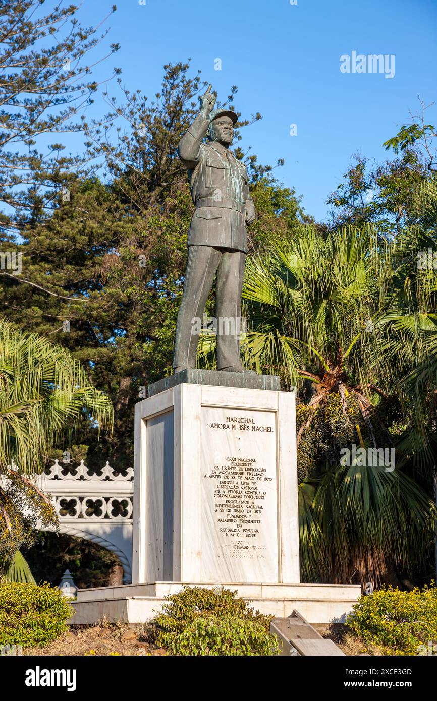 Mozambique, Maputo, Maputo Cidade, Samora Machel statue in front of the ...