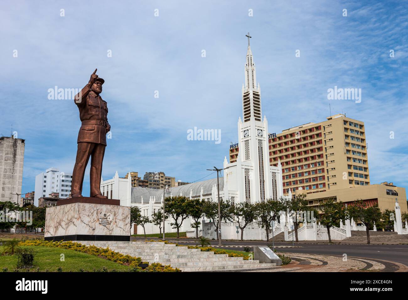 Mozambique, Maputo, Maputo Cidade, The new statue of Samora Machel ...