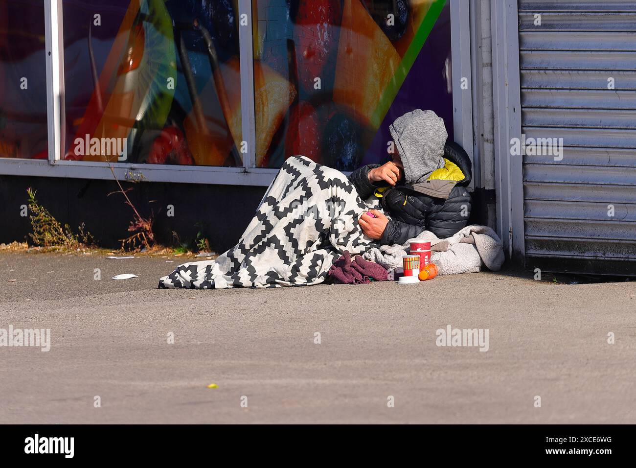 Homeless man asking for money hi-res stock photography and images - Alamy