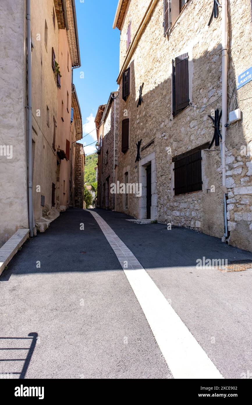 little street in old village in the French Riviera back country ...