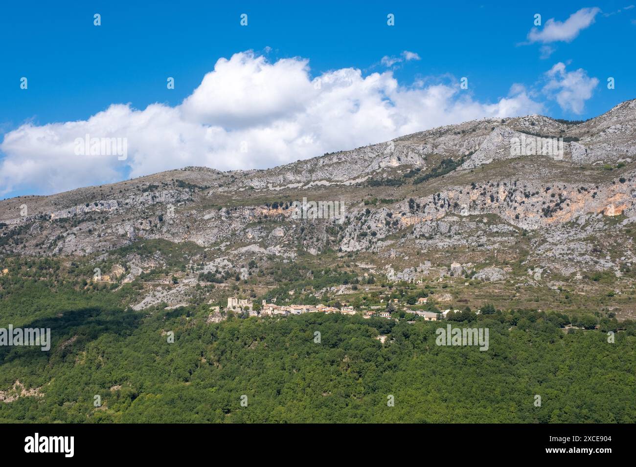 Southern french countryside hi-res stock photography and images - Alamy