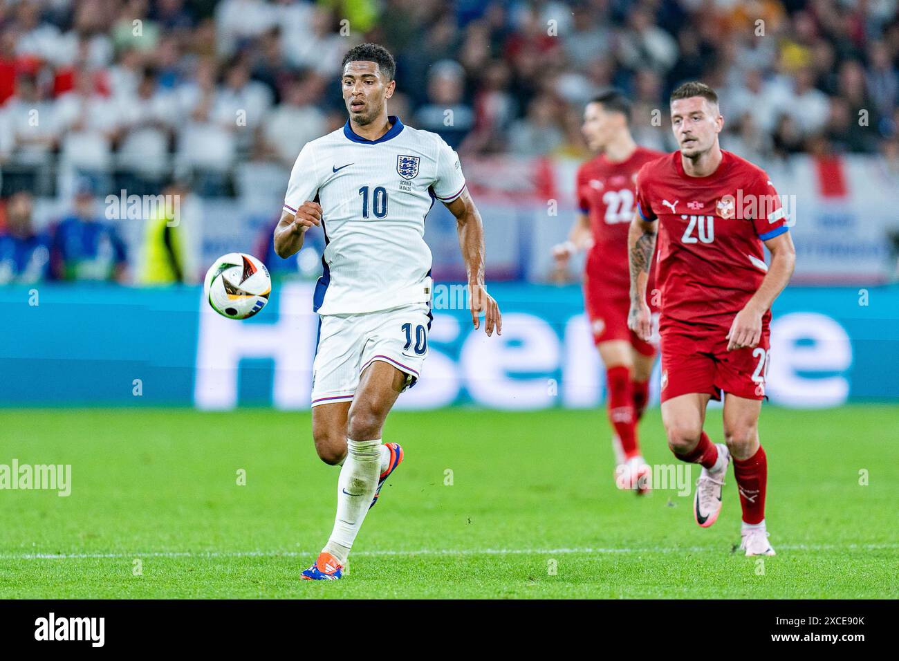 Jude Bellingham (England, #10) Serbien vs. England, Herren, Fussball, 1 ...