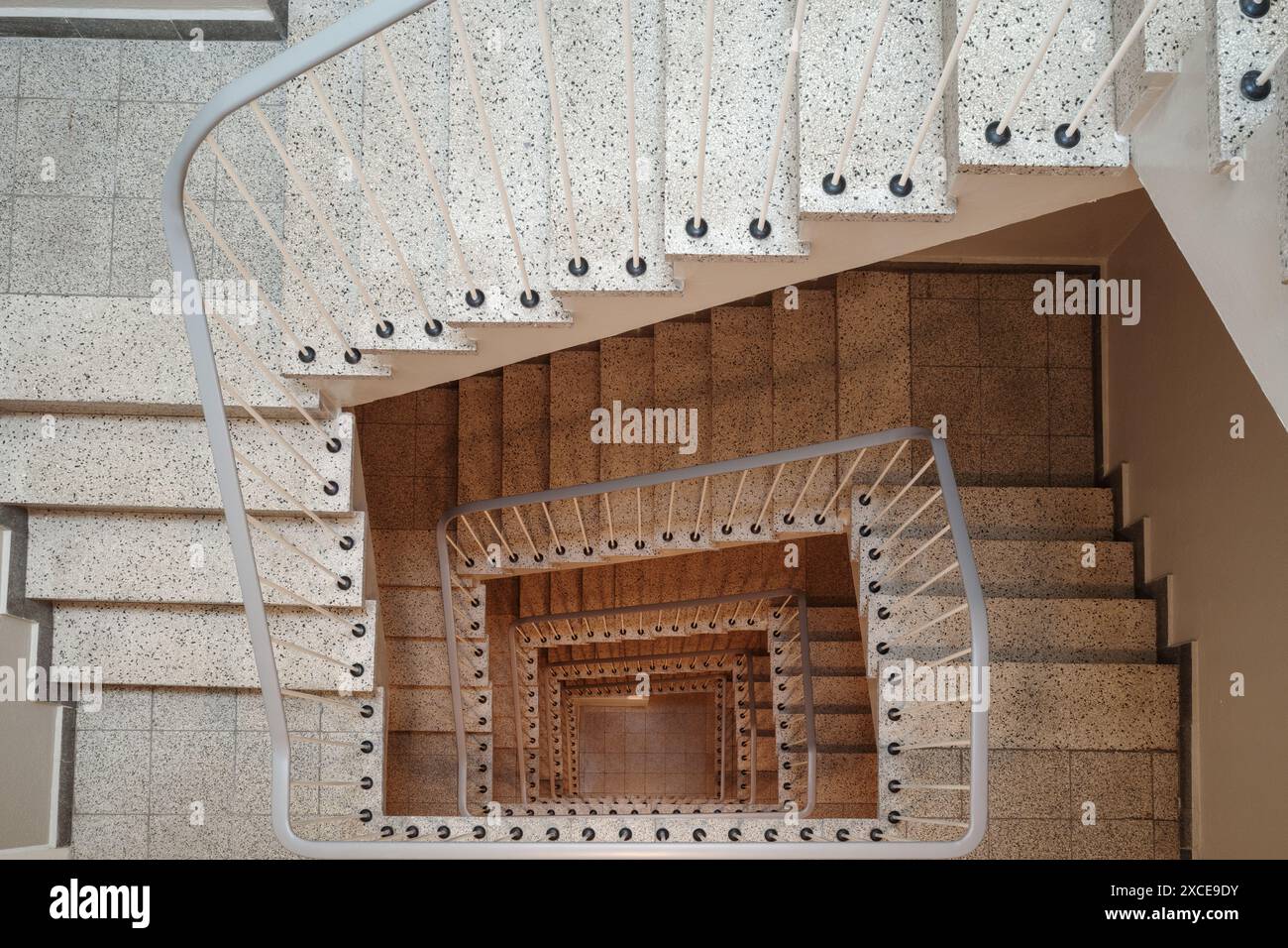 Spiral staircase aerial hi-res stock photography and images - Alamy