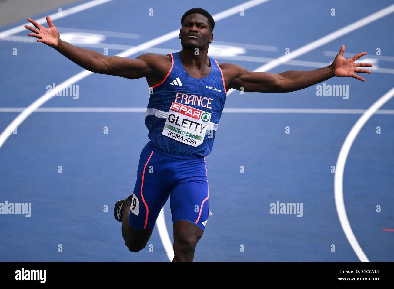 Makenson Gletty of France celebrates after competing in the decathlon ...