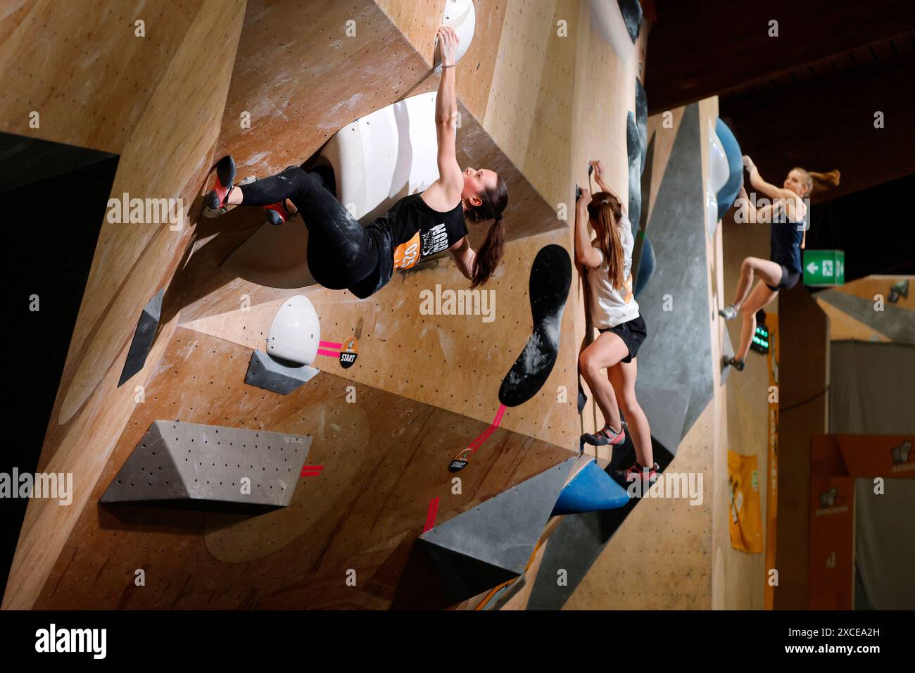 Zu bouldern hi-res stock photography and images - Alamy