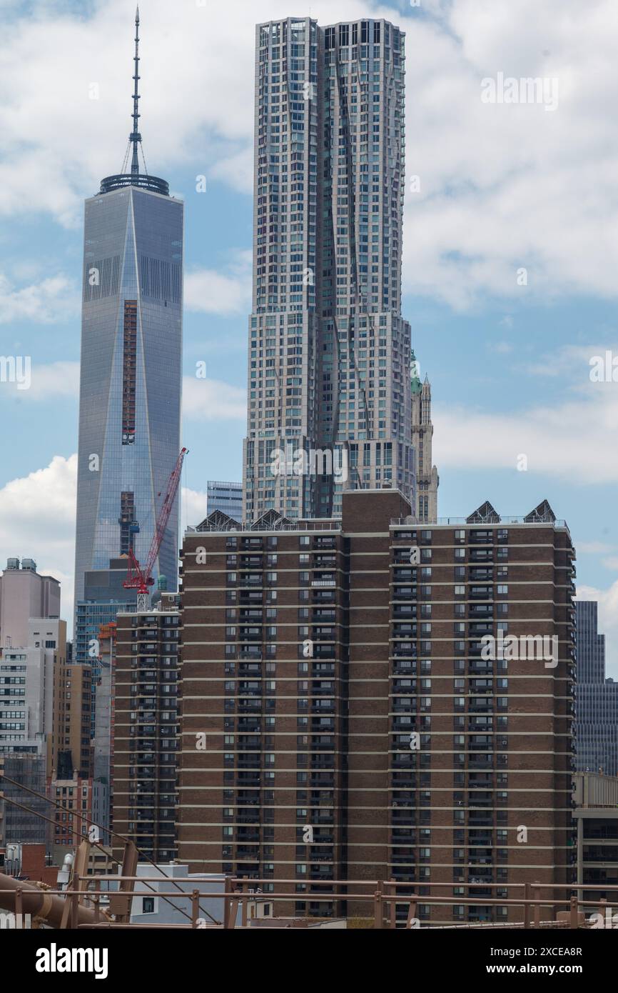 The One World Trade Center New York City and the buildings of downtown ...