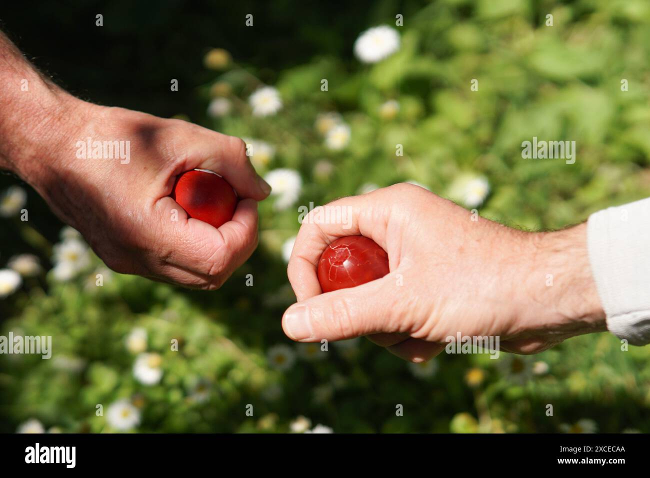 Hands tapping hi-res stock photography and images - Alamy