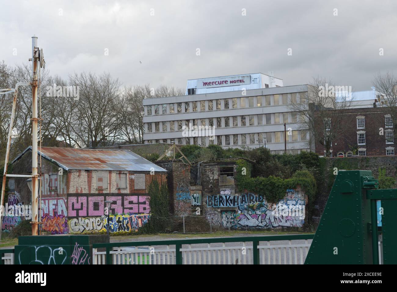 Holland house hotel mercure hi-res stock photography and images - Alamy