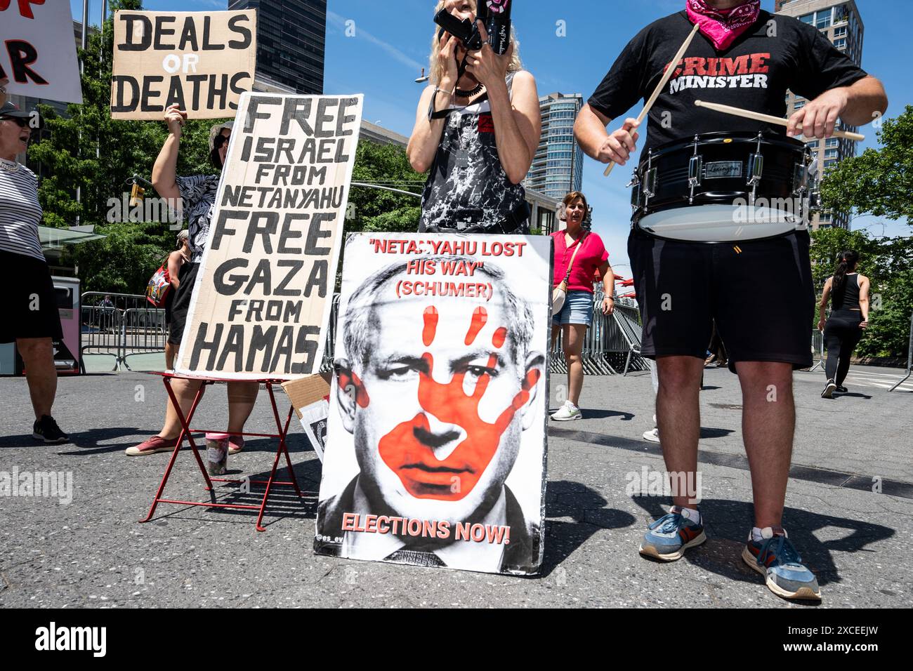 Anti bibi signs hi-res stock photography and images - Alamy