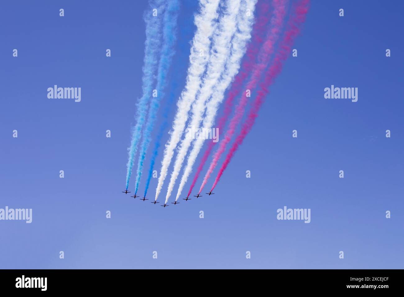Red Arrows RAF Aerial Formation Display Team Leaving Red White and Blue ...