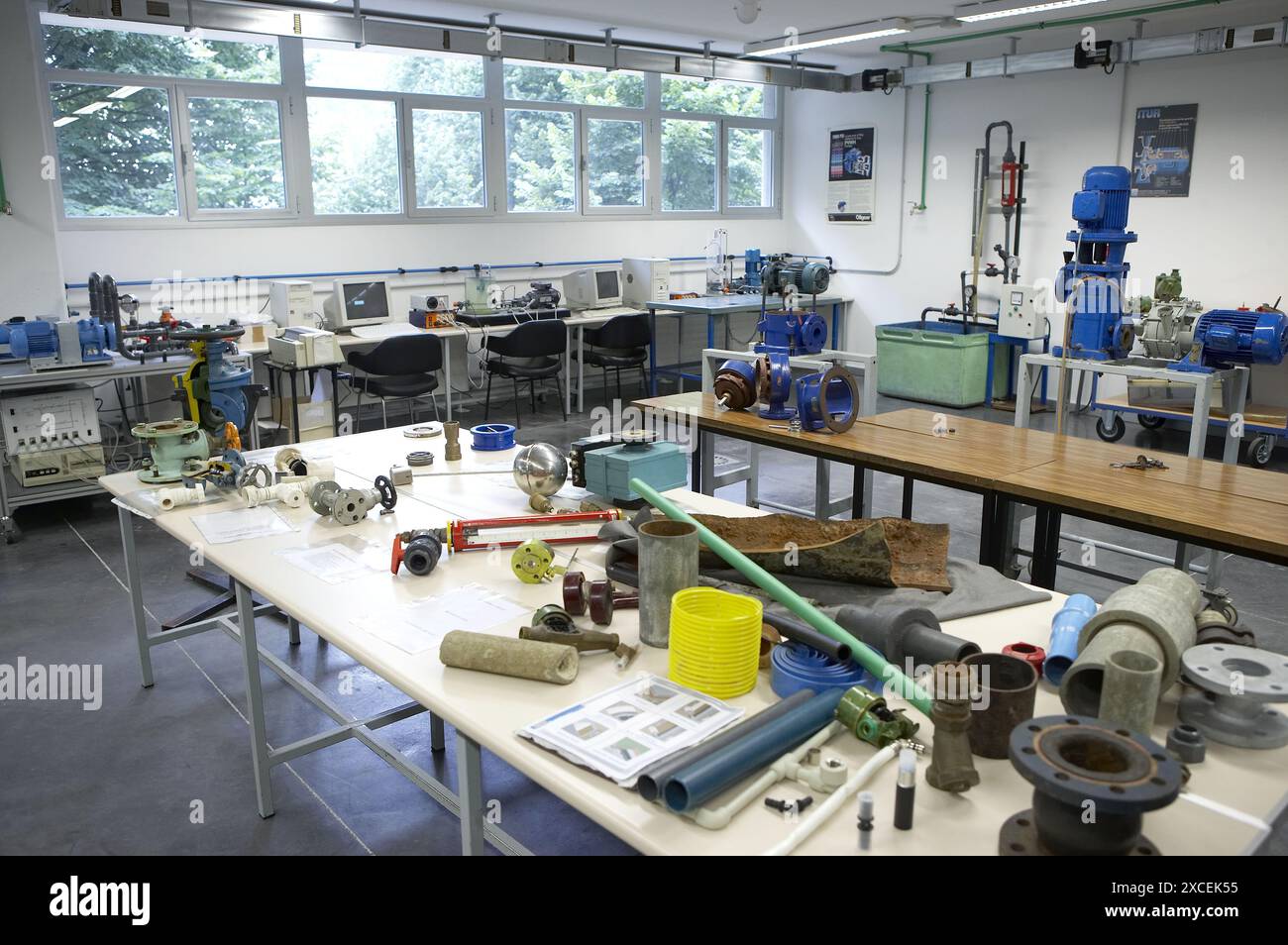 Laboratory of hydraulic machines, Department of Hydraulic Engineering ...