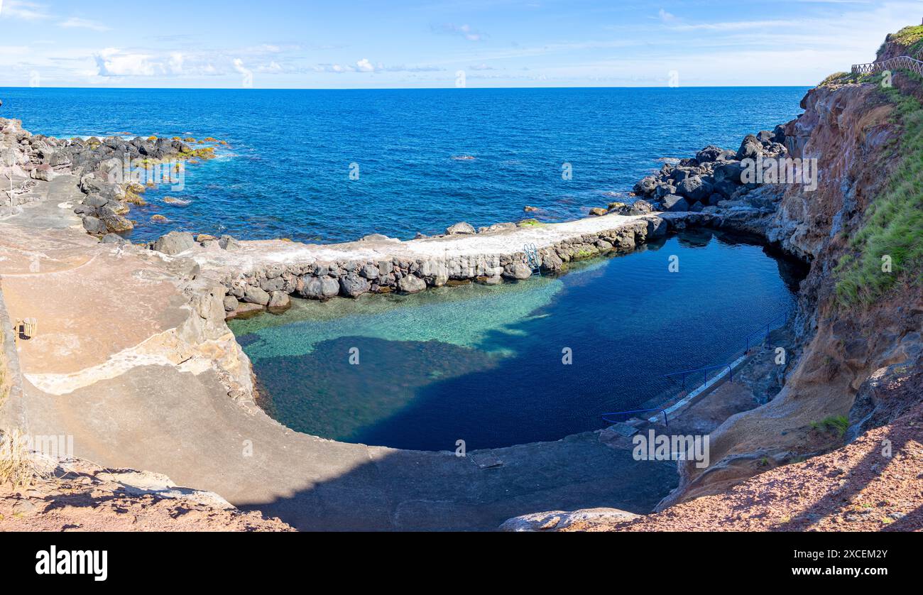 Natural pool for tourist and recreational purposes next to the Topo ...