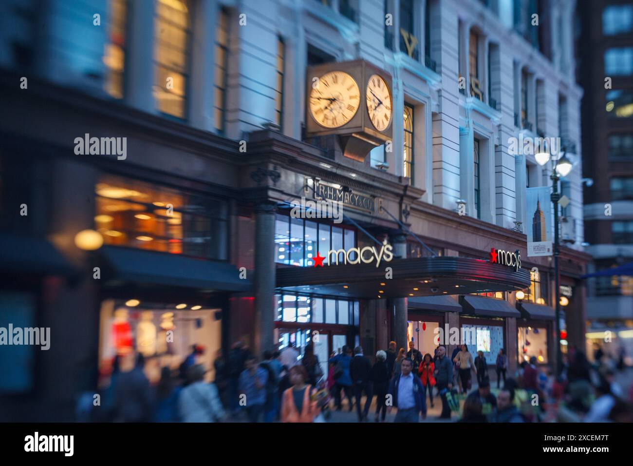 The famous iconic Macy´s megastore facade with its square clock at 42nd ...