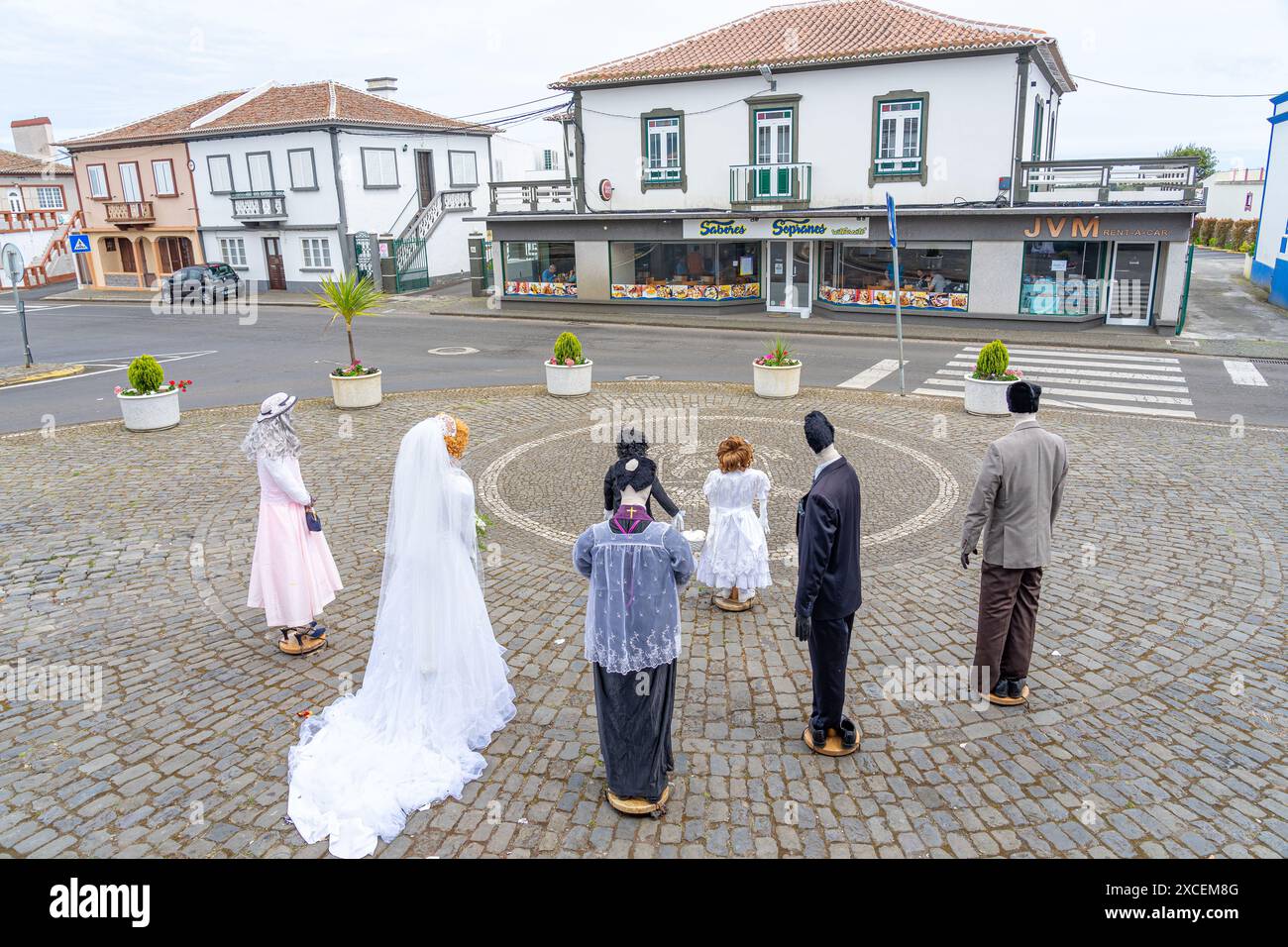 Maios, human representation of fabric dolls, wedding party, tradition ...