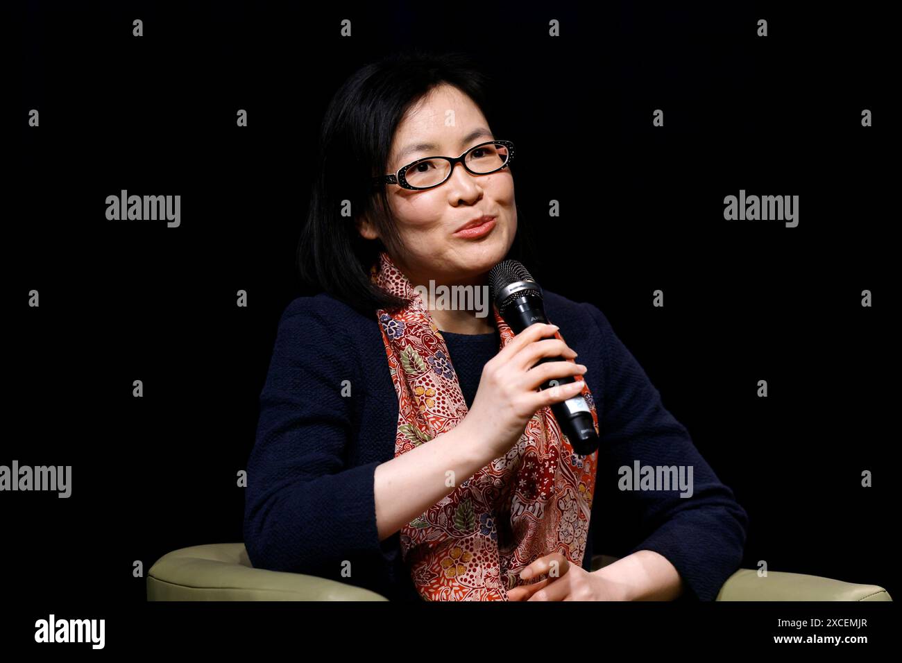 Politikwissenschaftlerin und Autorin Yuen Yuen Ang auf der Phil.Cologne ...