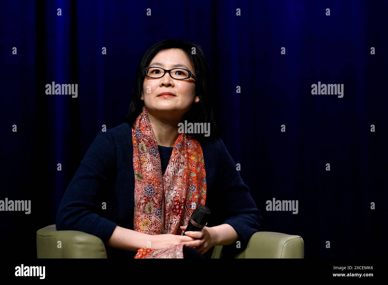 Politikwissenschaftlerin und Autorin Yuen Yuen Ang auf der Phil.Cologne ...