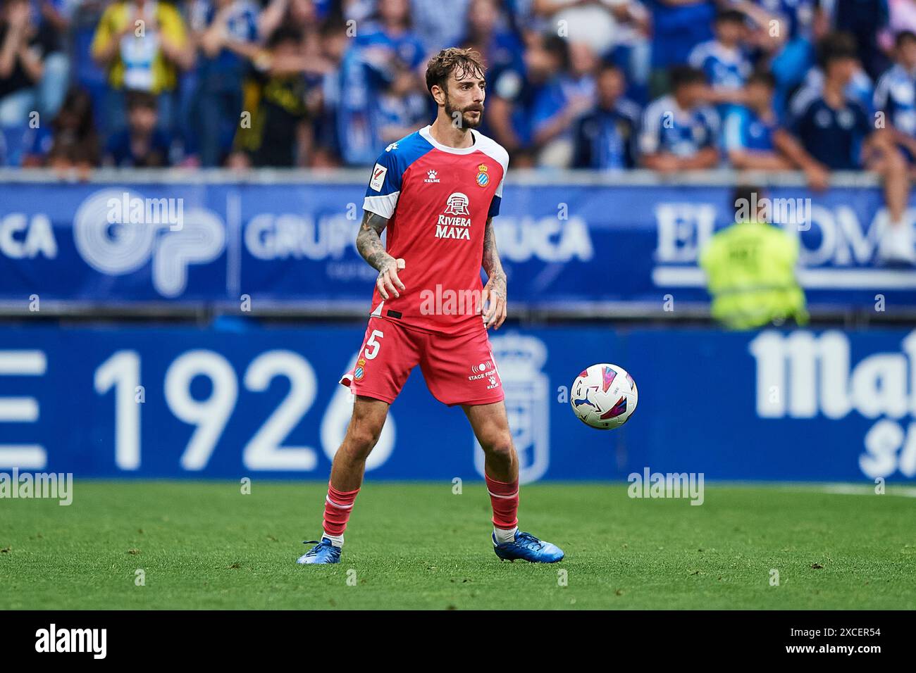 Fernando Calero of RCD Espanyol with the ball during the LaLiga ...