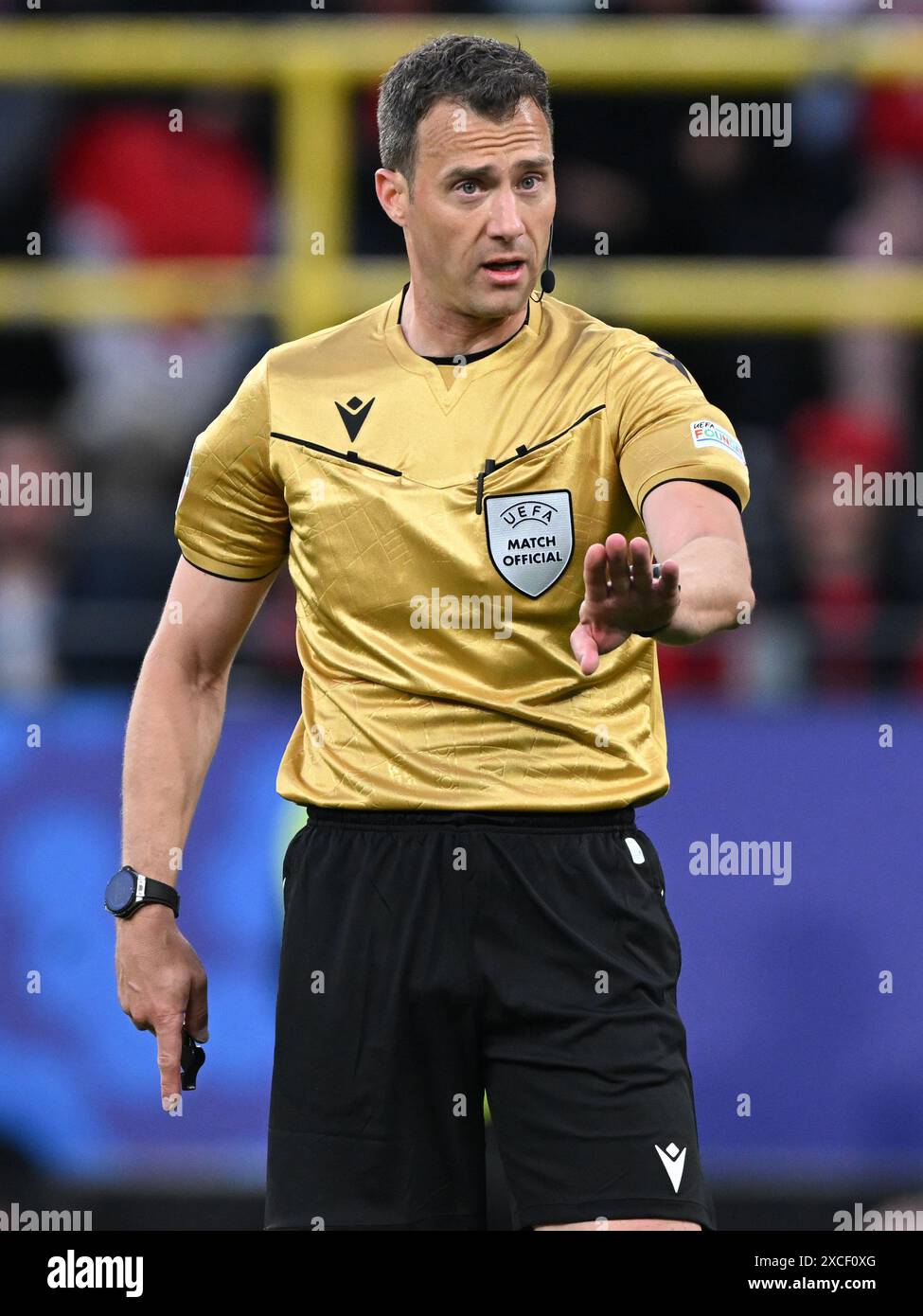 DORTMUND - Referee Felix Zwayer during the UEFA EURO 2024 group B match ...