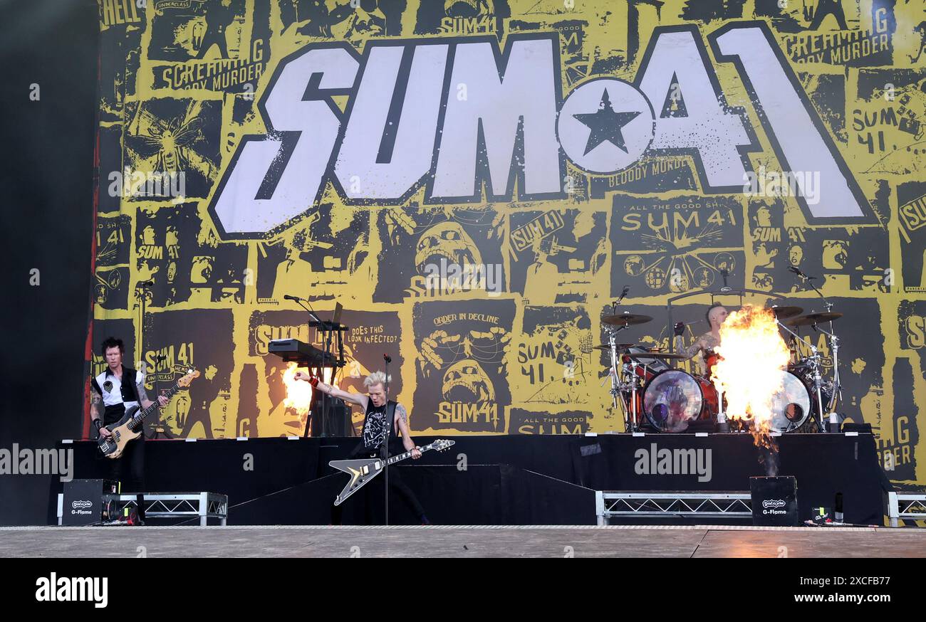 Leicestershire, UK. Sunday June 16, 2024. Sum 41 perform on the Apex ...