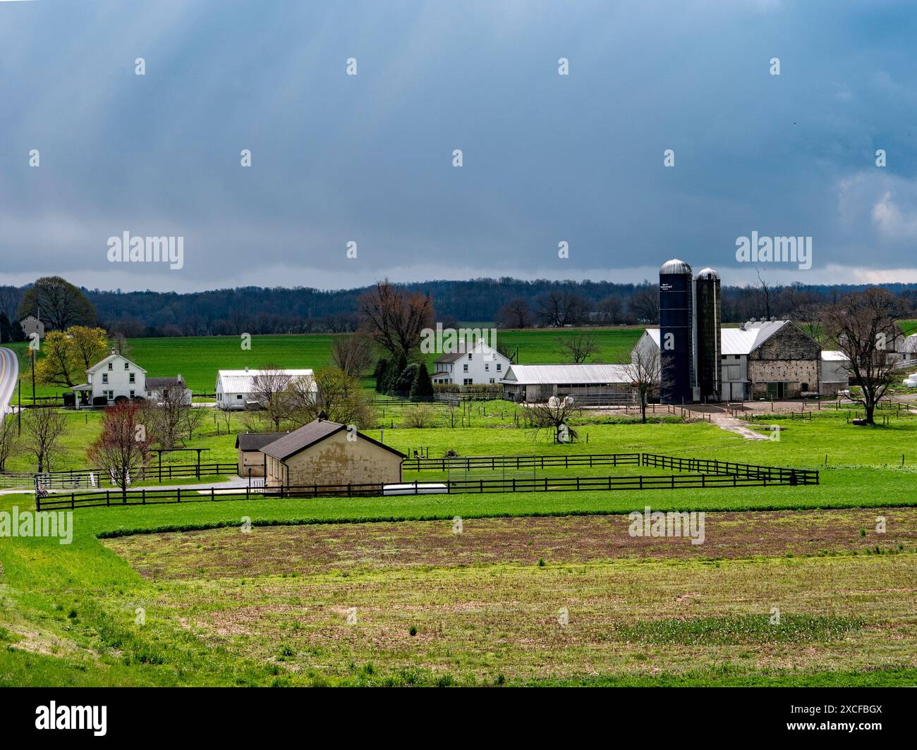 Including silos and barns hi-res stock photography and images - Alamy