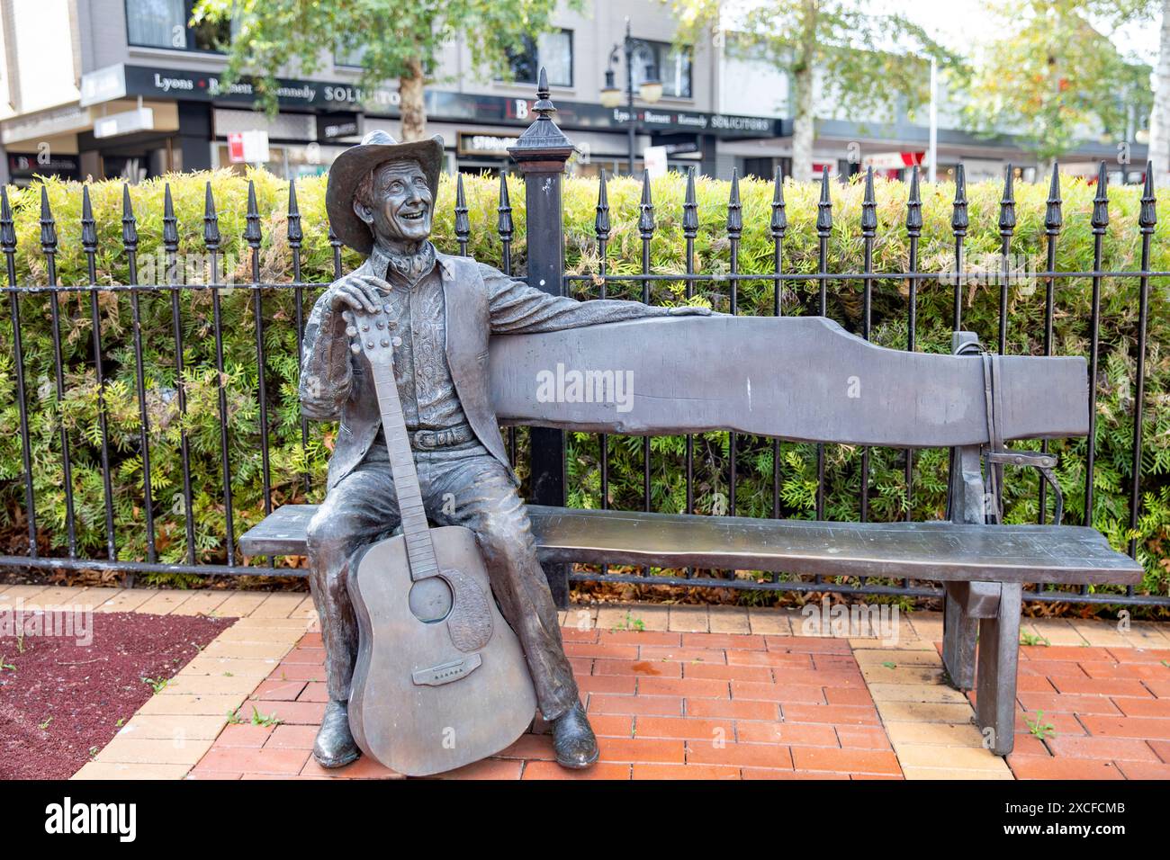 Tamworth Australia, life size bronze statue of Smoky Dawson ( Herbert ...
