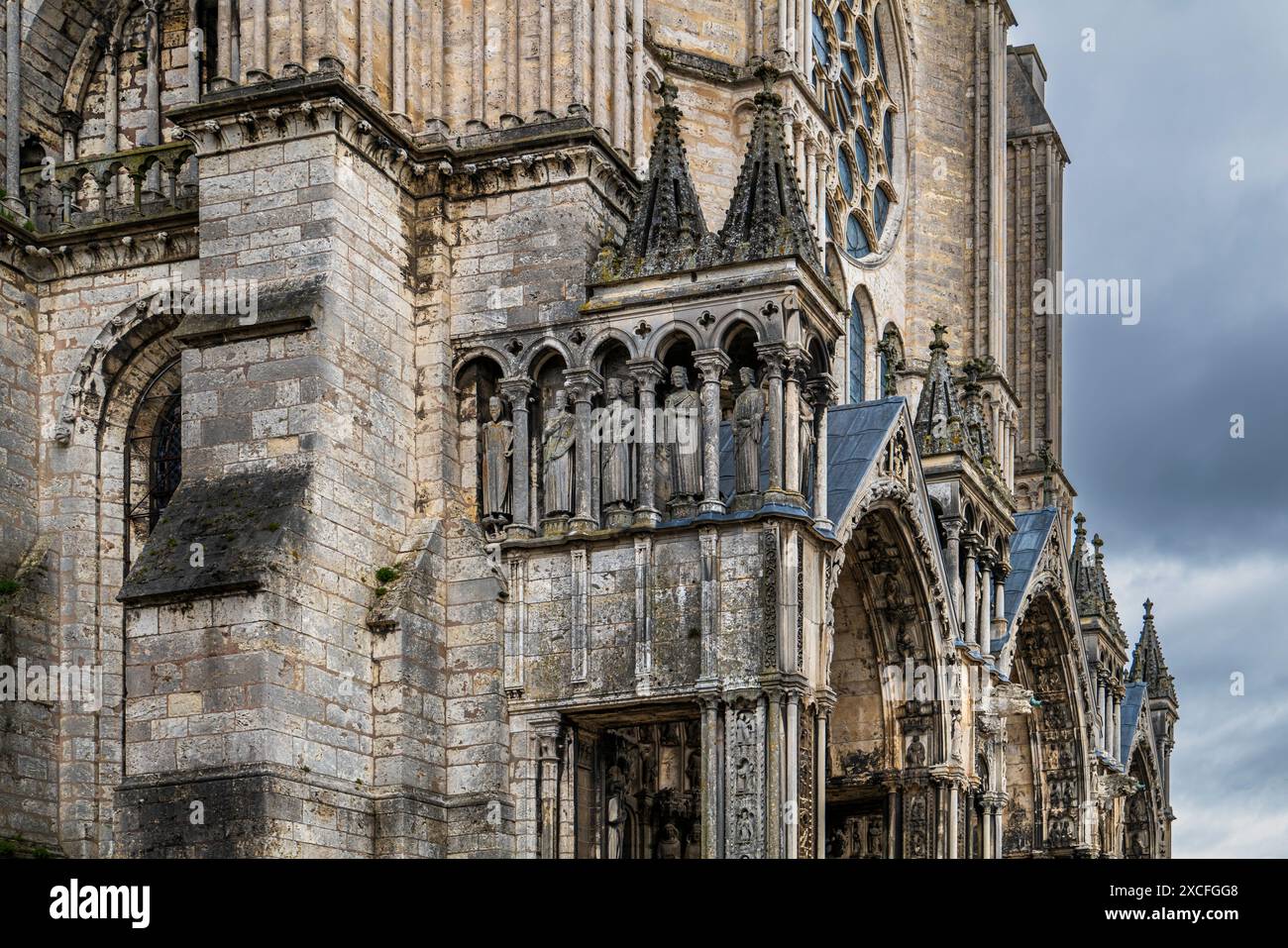 SOUTH FACADE CHARTRES CATHEDRAL (1194-1220) CHARTRES FRANCE Stock Photo ...