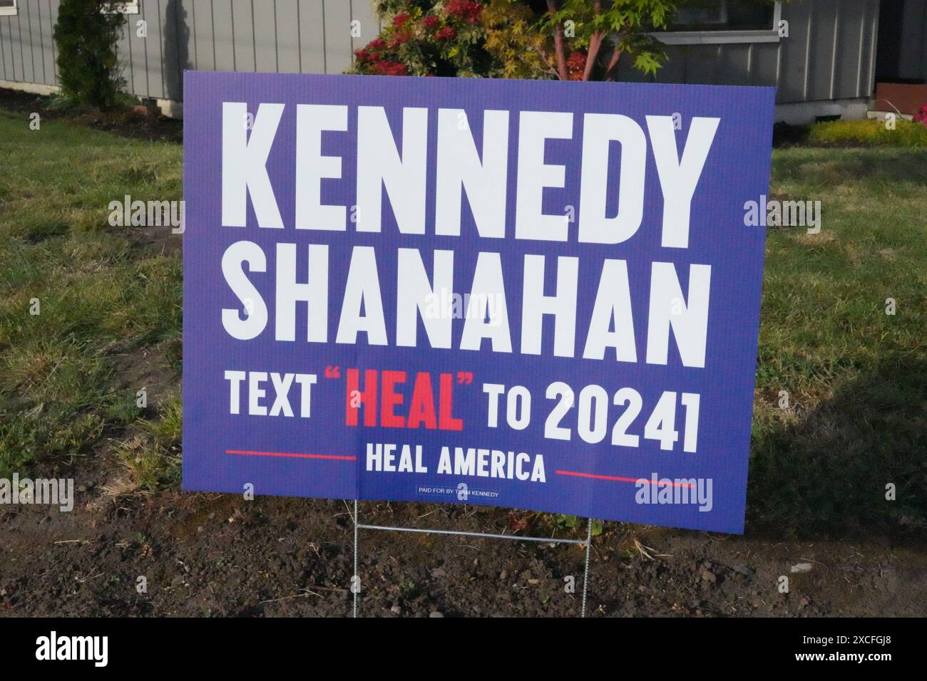 A campaign sign endorsing Independent Presidential candidate Robert F ...