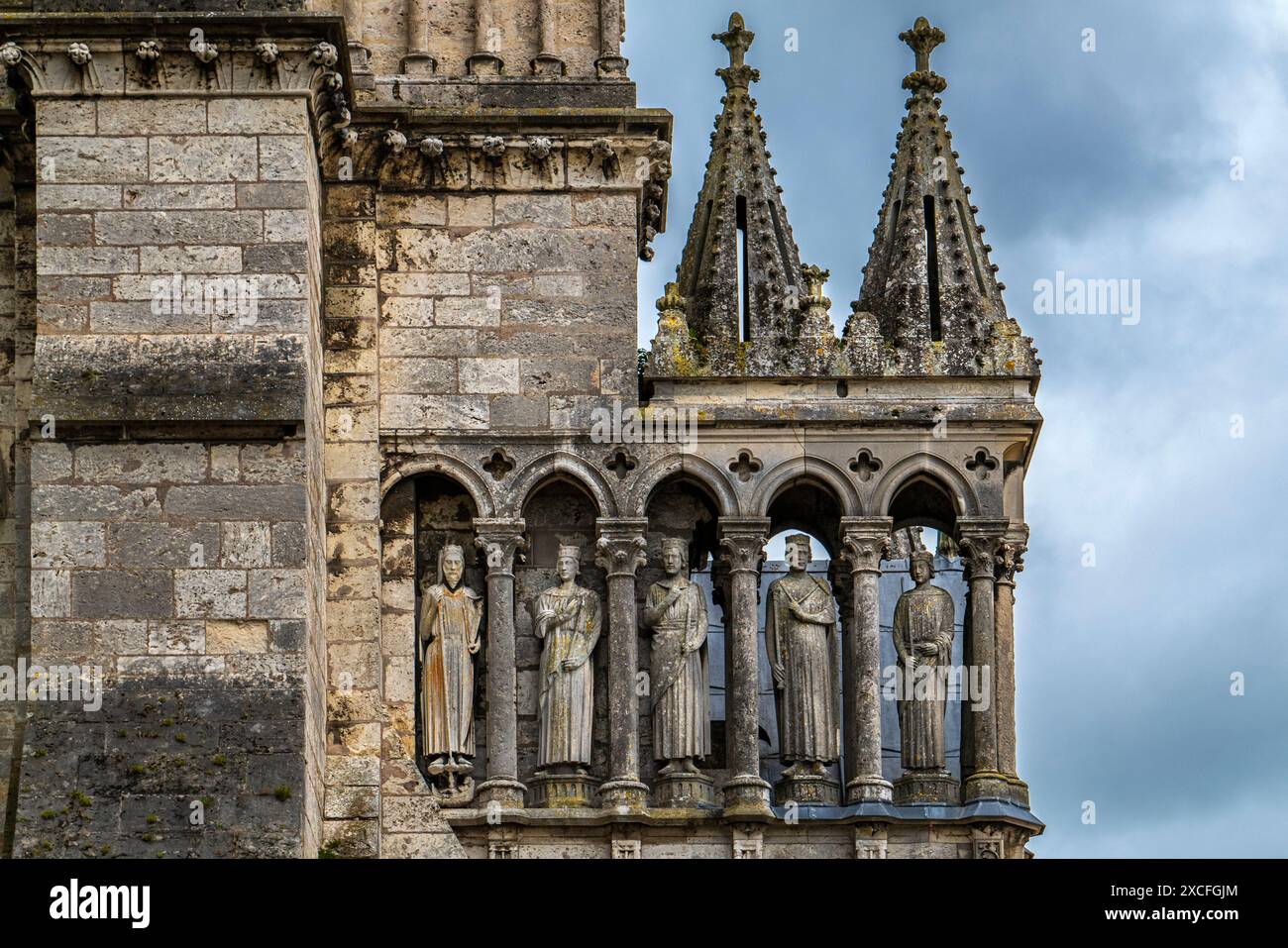 SOUTH FACADE CHARTRES CATHEDRAL (1194-1220) CHARTRES FRANCE Stock Photo ...