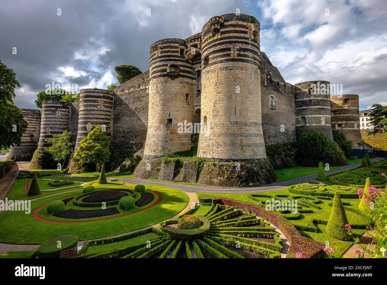 CHATEAU D'ANGERS & GARDENS (970-1040 & RENOVATION 1234-1246) ANGERS ...