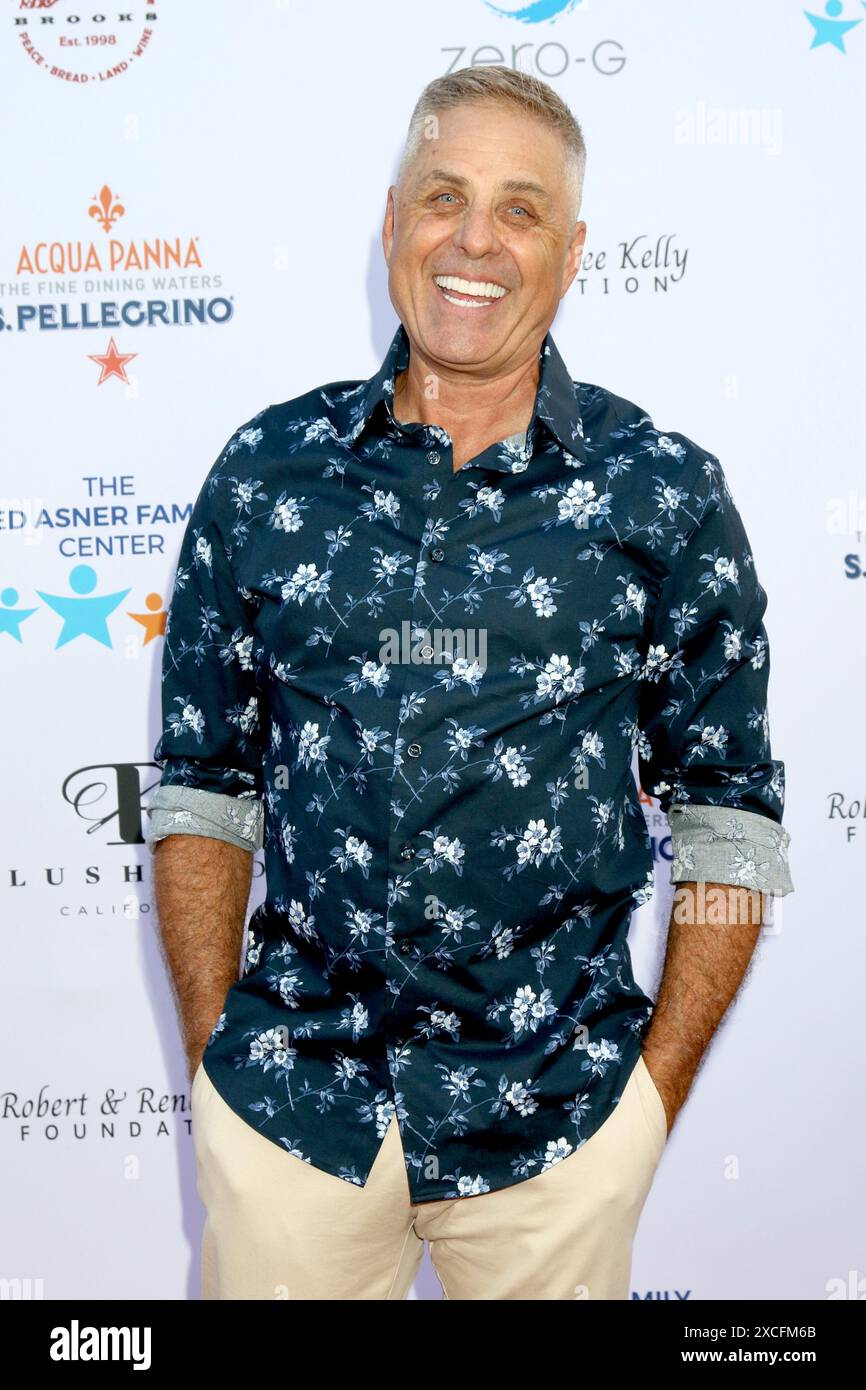 LOS ANGELES - JUN 15: Mark L Walberg at the 12th Annual Ed Asner ...