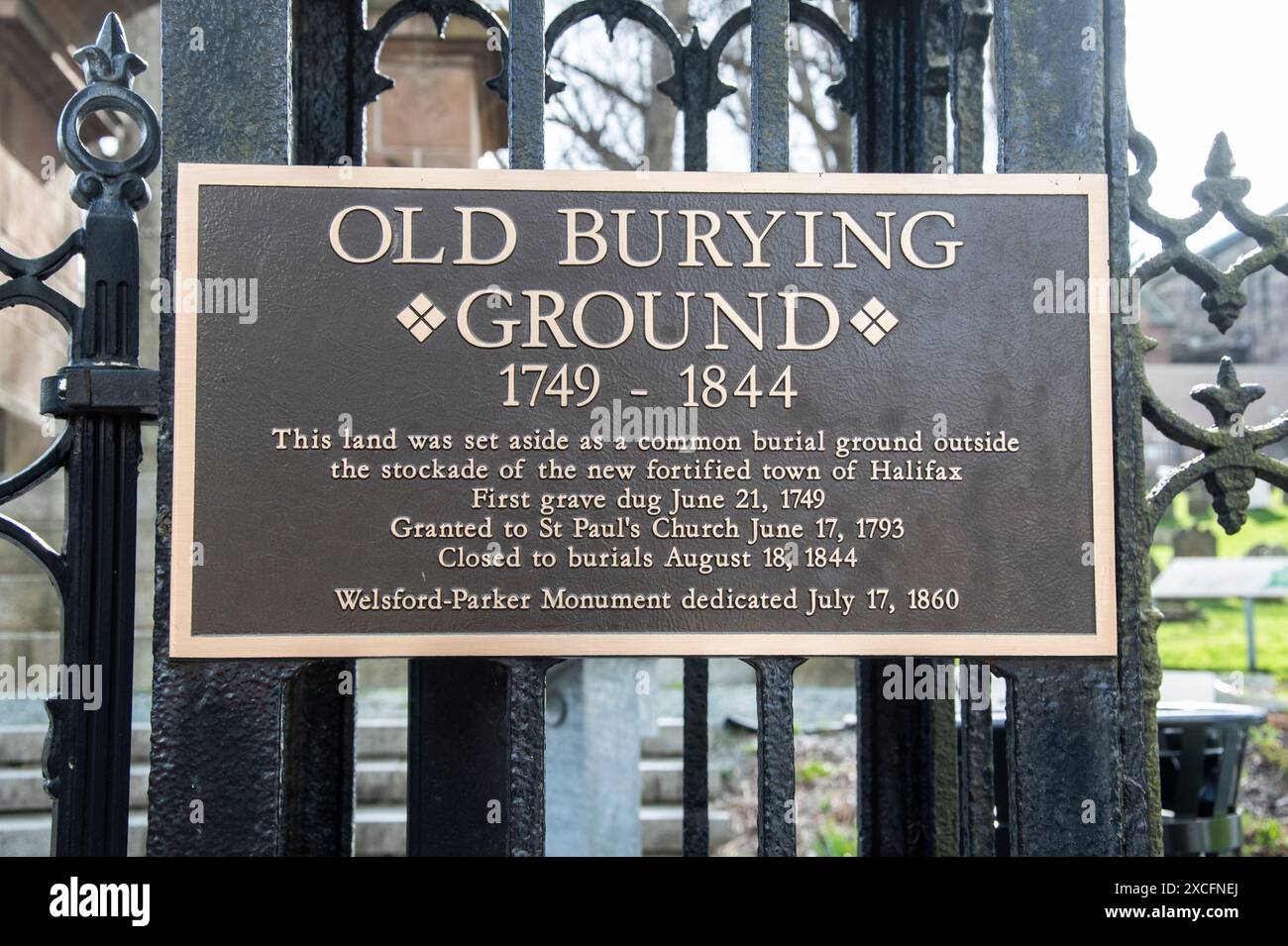 Cemetery sign iron hi-res stock photography and images - Alamy