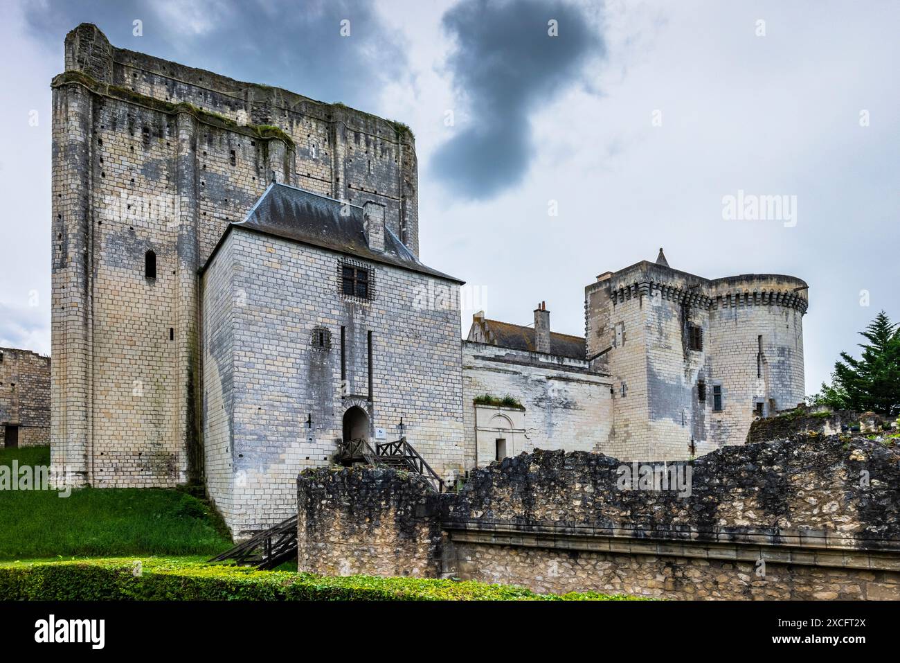 CHATEAU DE LOCHES (9th C REBUILT 1204) LOCHES FRANCE Stock Photo - Alamy