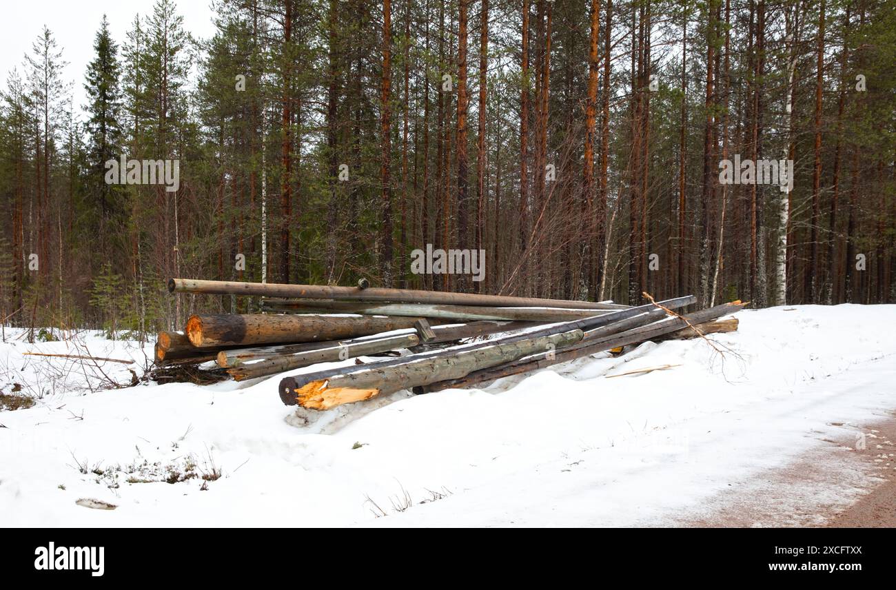 Power maintenance in Finland, replaced stuff is laying on the ground ...