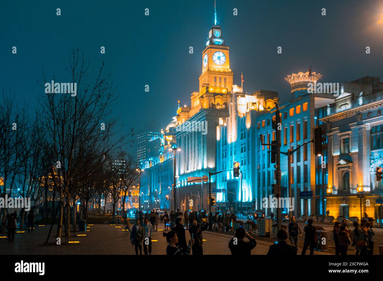 Shanghai architecture art deco hi-res stock photography and images - Alamy