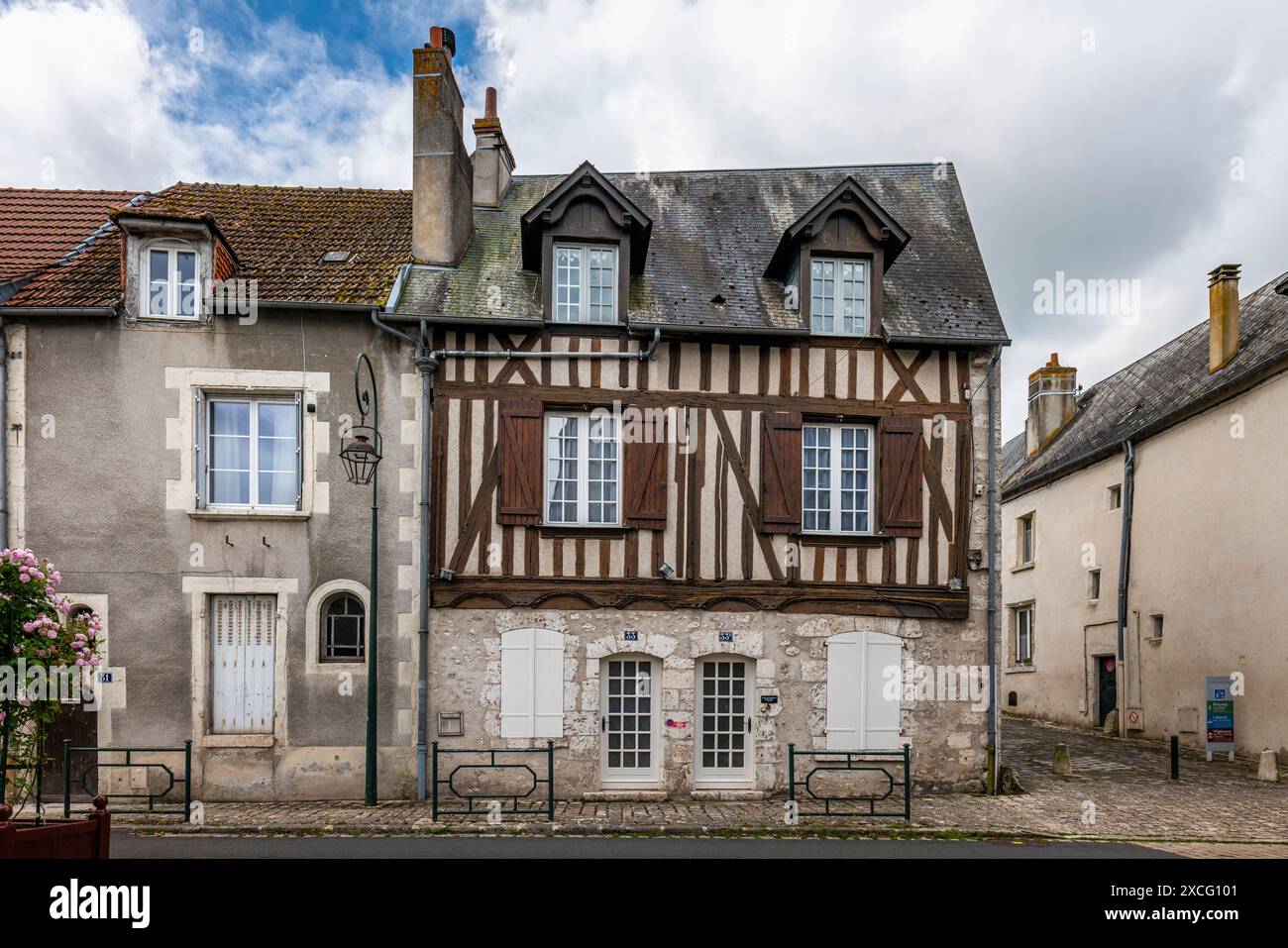 Beaugency castle hi-res stock photography and images - Alamy