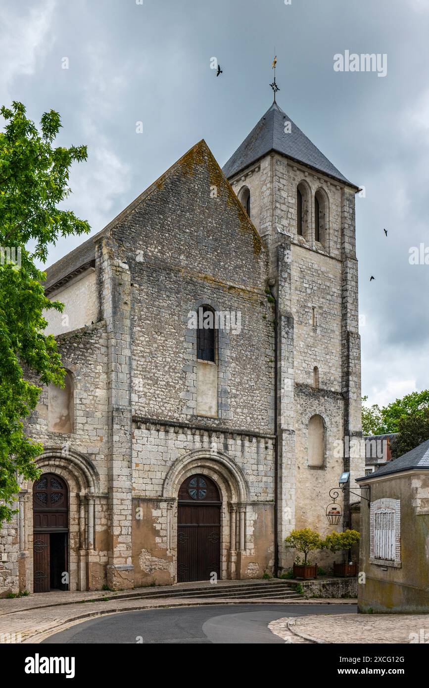 NOTRE DAME DE BEAUGENCY ABBEY CHURCH (12th C) BEAUGENCY FRANCE Stock ...