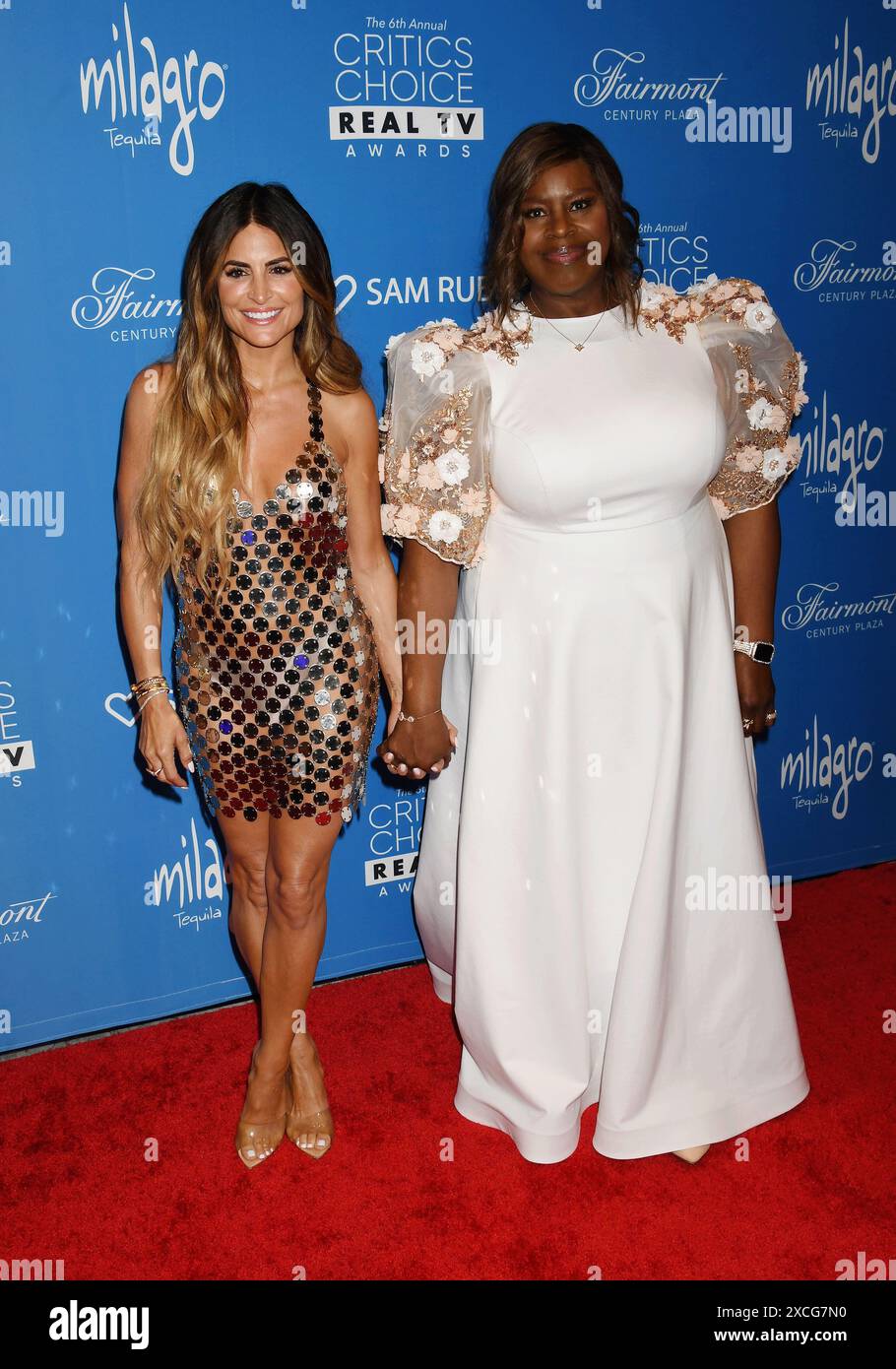 LOS ANGELES, CALIFORNIA - JUNE 15: (L-R) Alison Victoria and Retta ...
