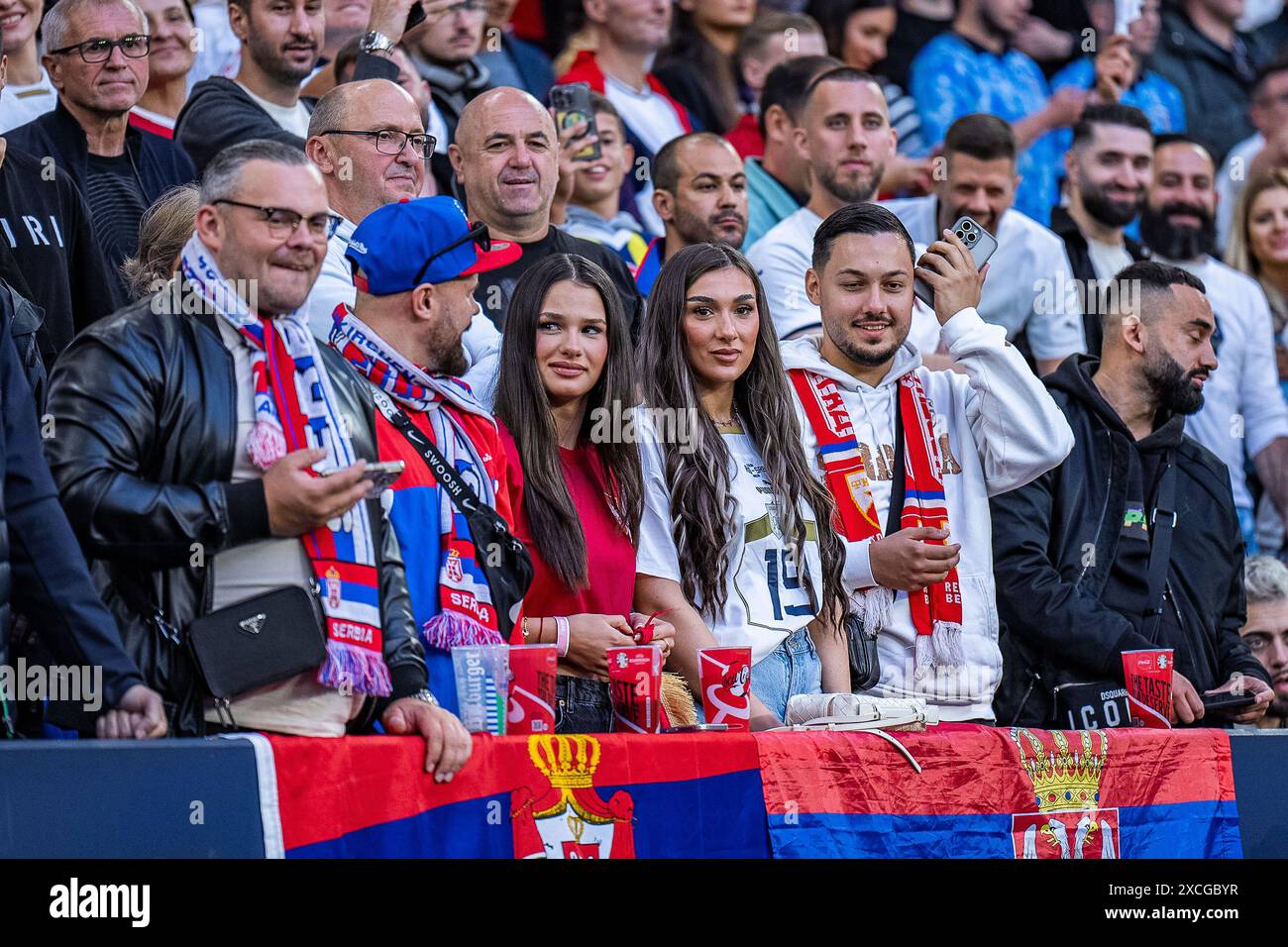 Serbian Fan Serbien vs. England, Herren, Fussball, 1. Spieltag, EURO ...