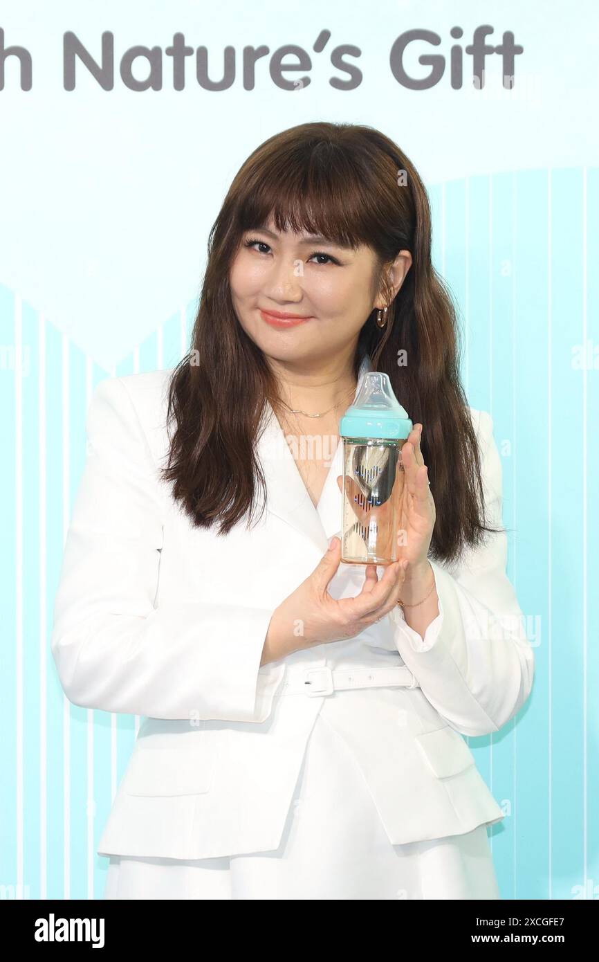 Taiwanese singer, television host and actress Selina Jen attends an activity in Taiwan, 14 June ...