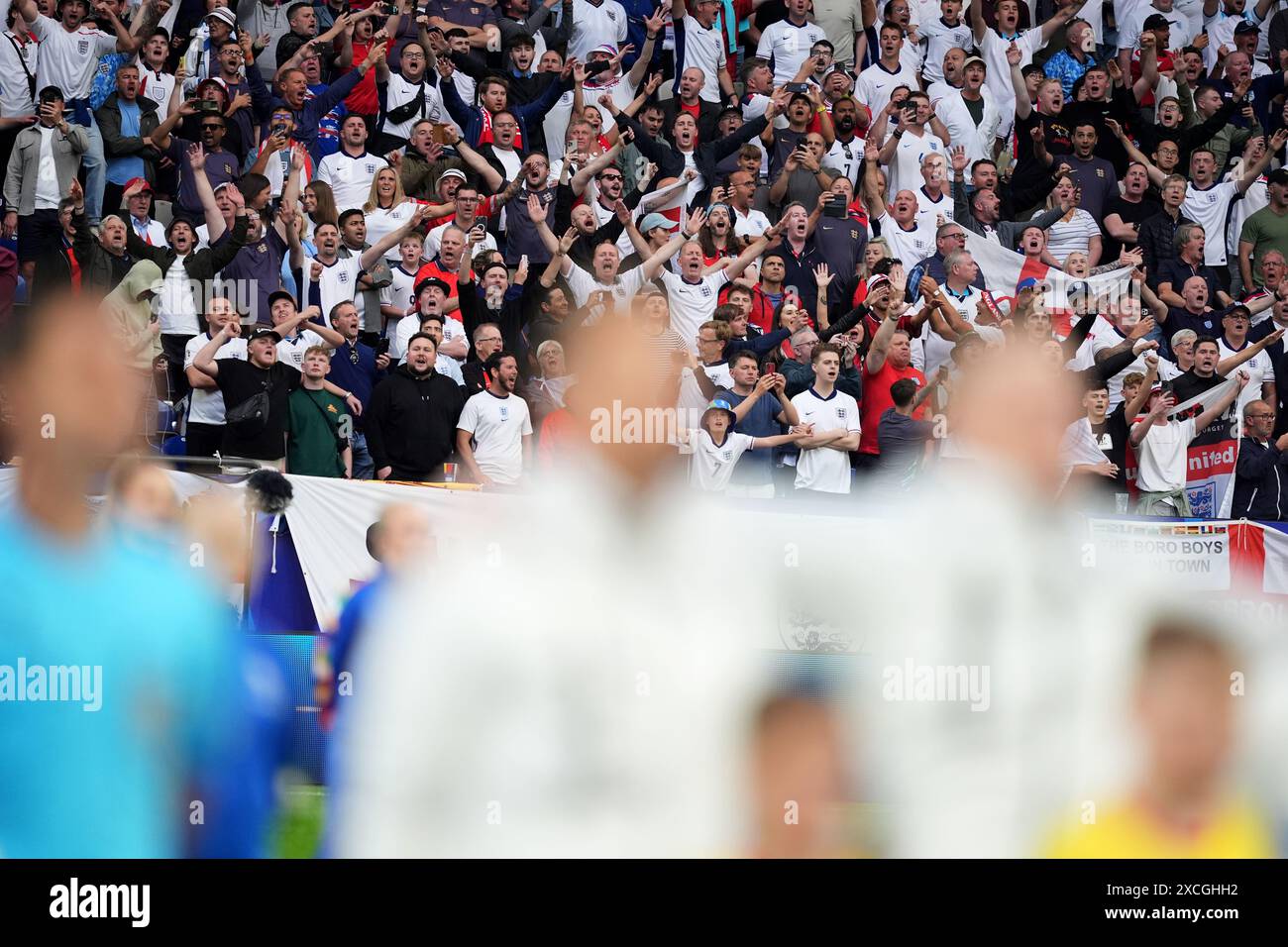 Euro 2024 england fans singing hi-res stock photography and images - Alamy