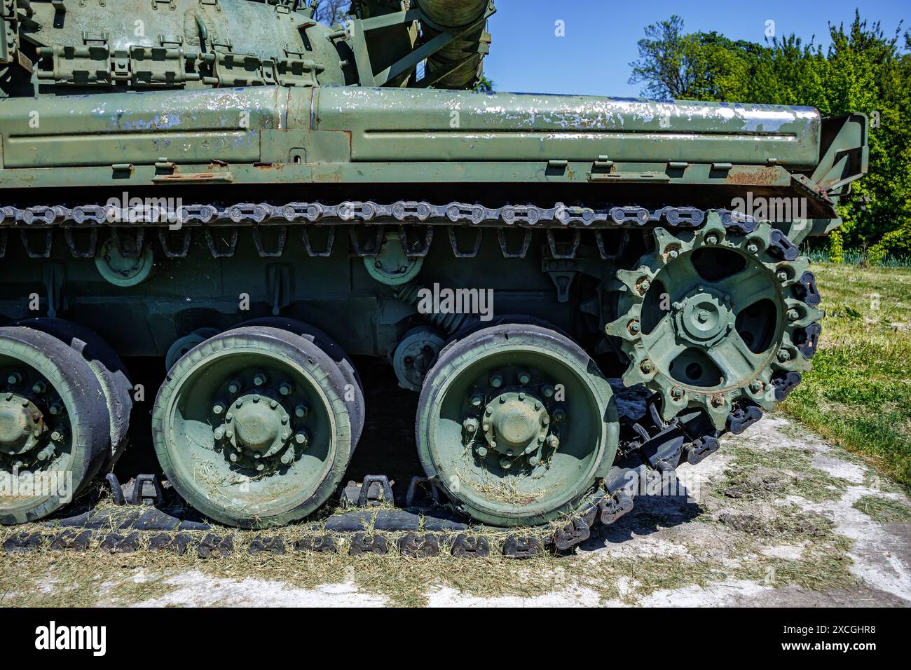 tank t80, elements of reactive armor of heavy tank, tank dynamic ...