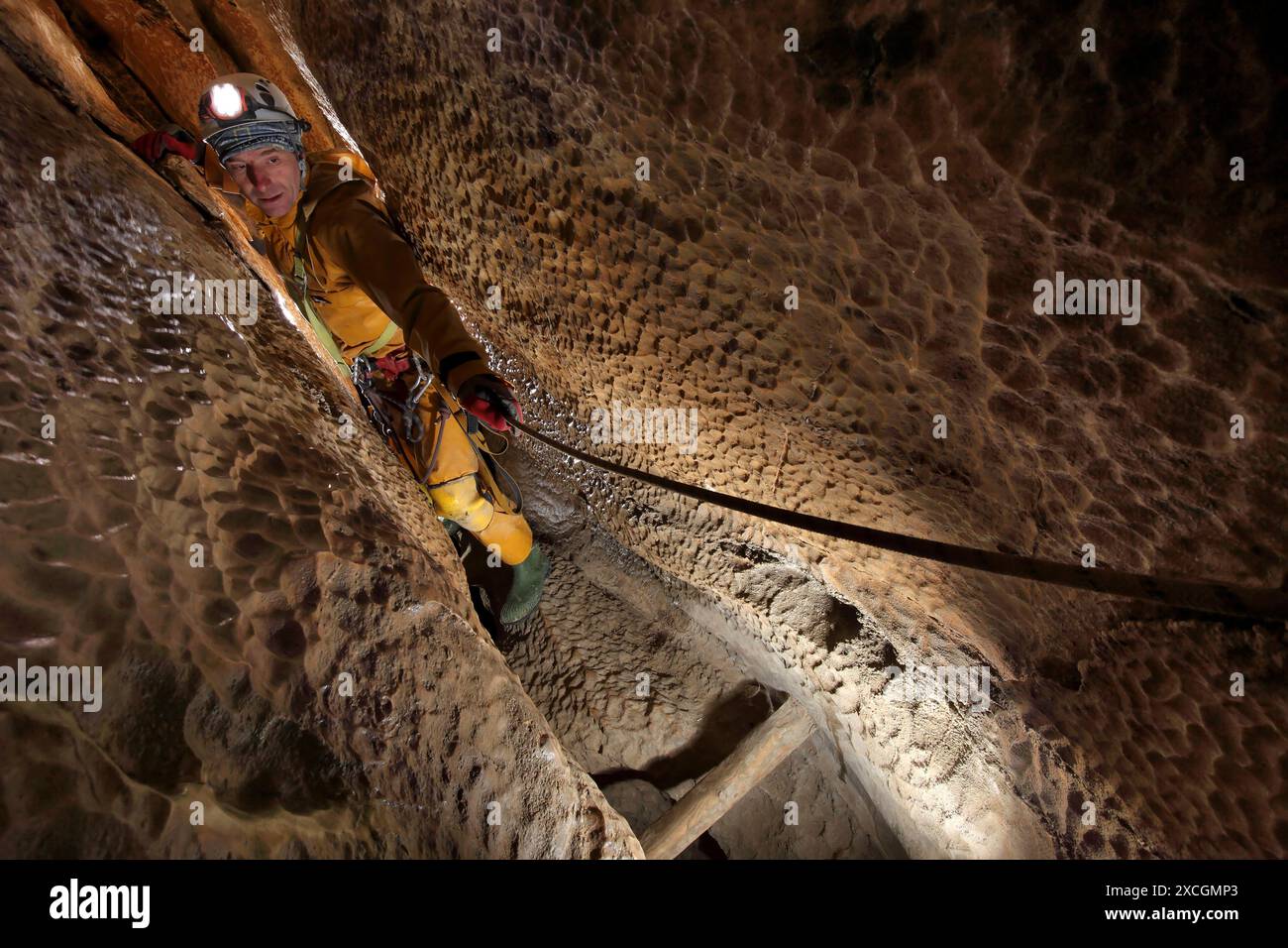 The Underworld - Photographs from a very famous European cave called ...