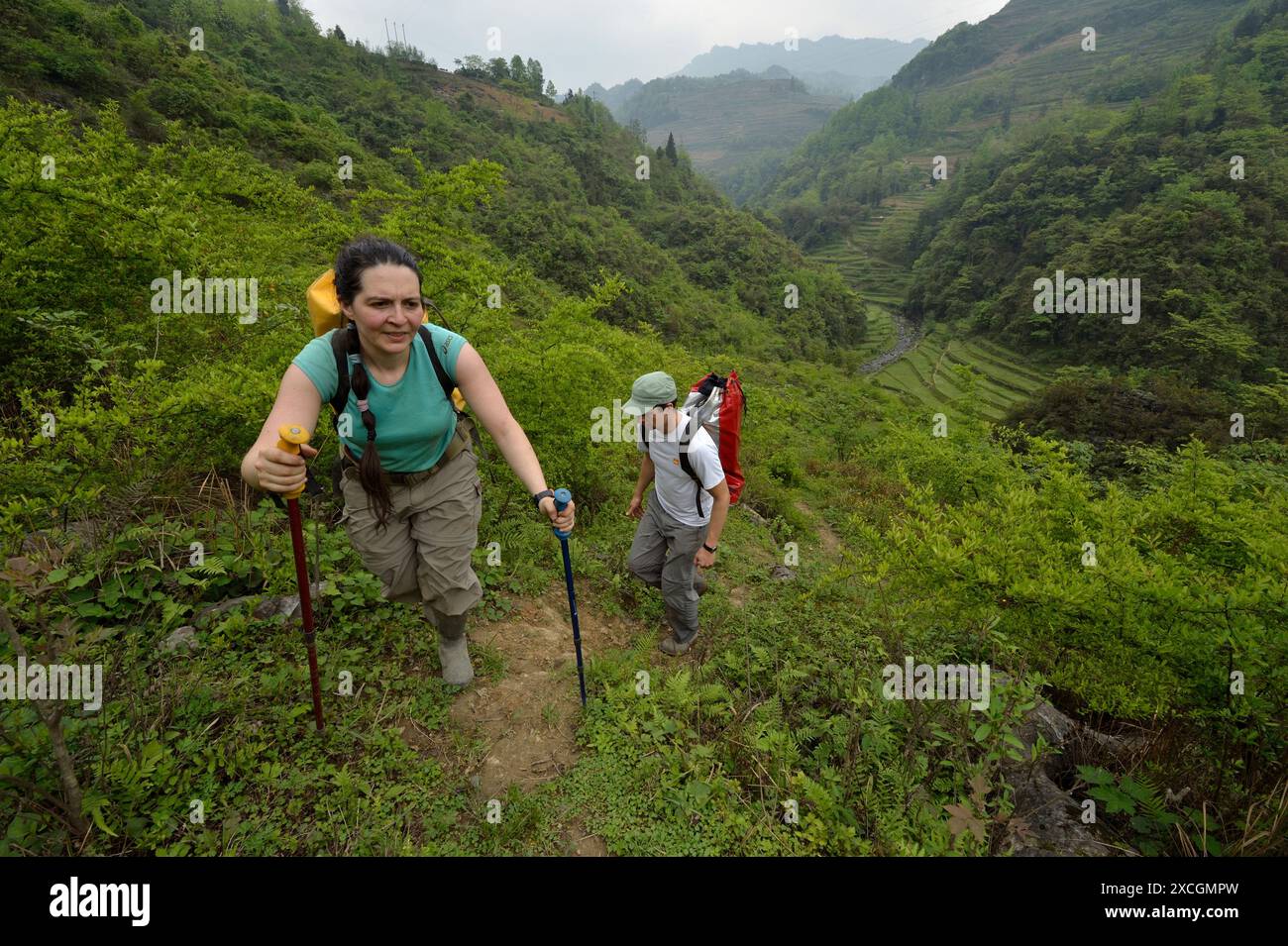 Caving Expedition to explore the caves of the Tongzi mastersystem in ...