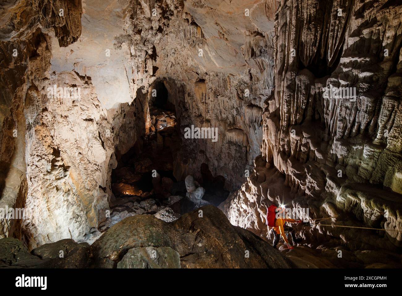 Entrance to Hang Son Doong, Veitnam Stock Photo - Alamy