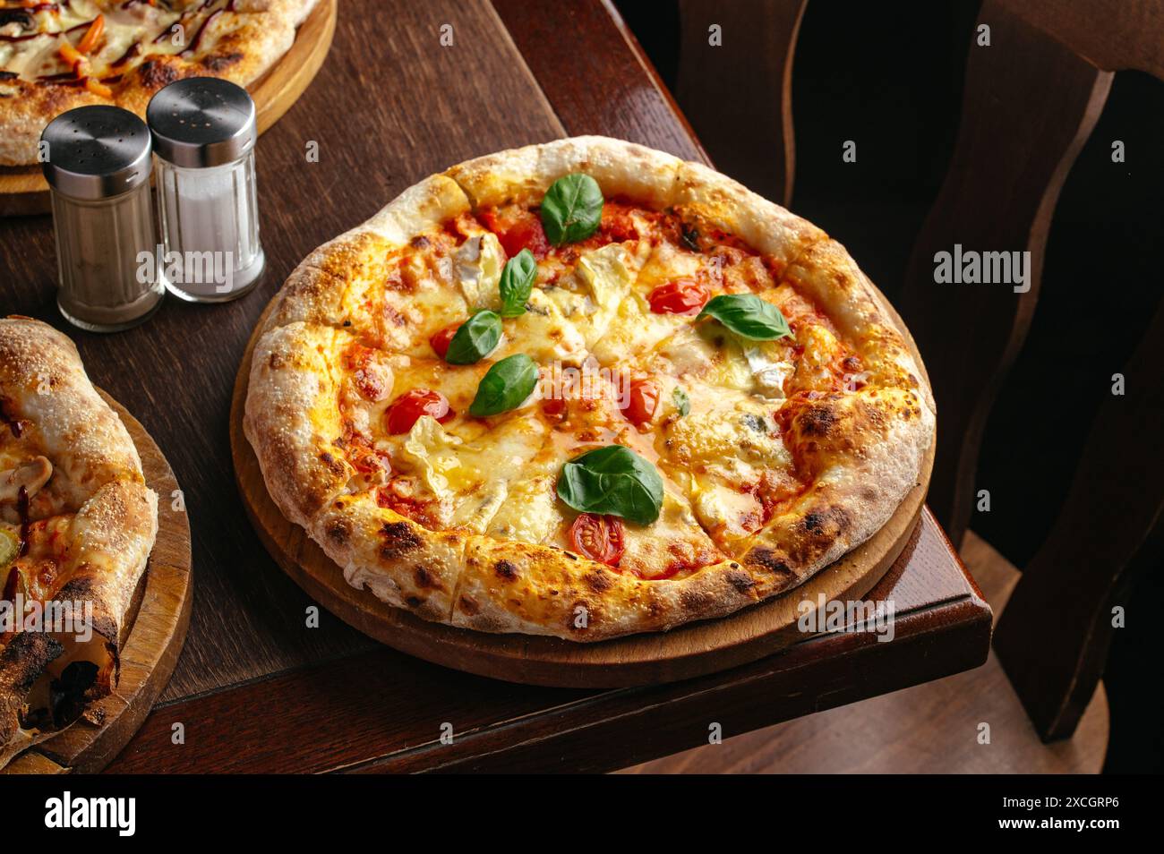 Classic italian pizza slice served hi-res stock photography and images ...