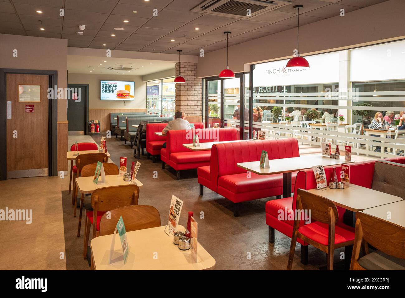 Tonbridge, May 29th 2024: Wimpy restaurant in the High Street Stock ...
