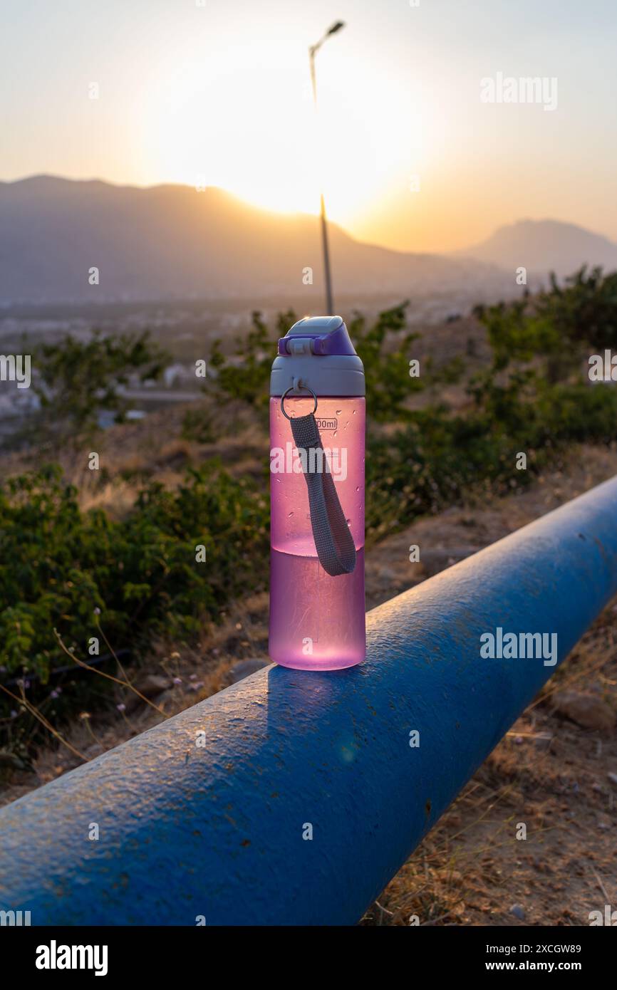 Half full water bottle hi-res stock photography and images - Alamy