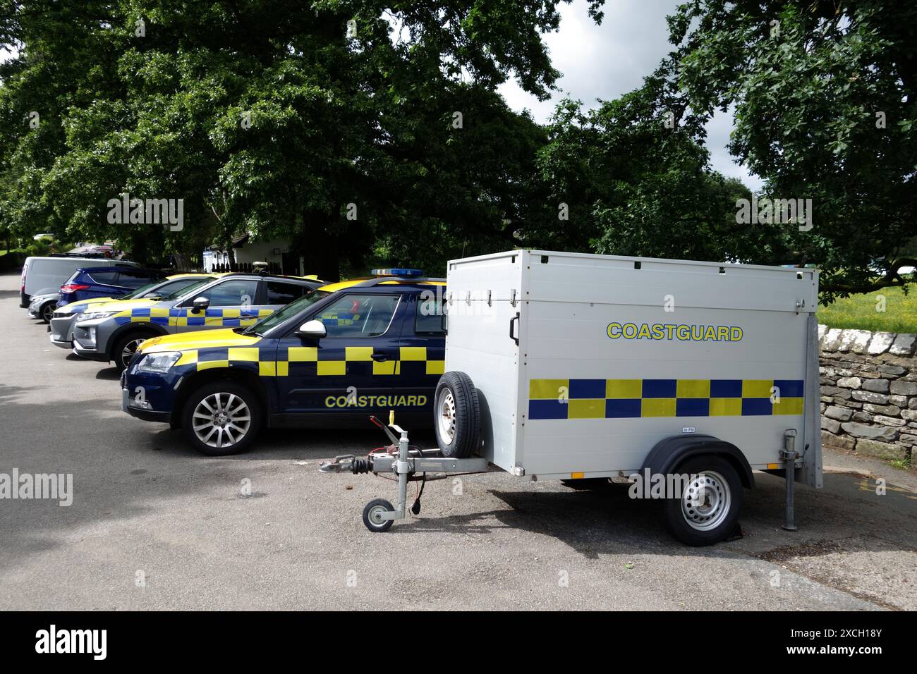 Hm coastguard vehicles hi-res stock photography and images - Alamy